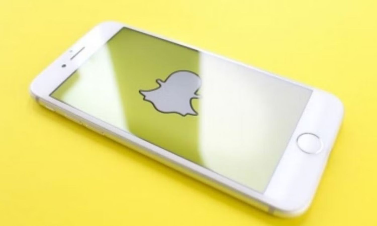 Snapchat's new AR filter to let users paint their nails