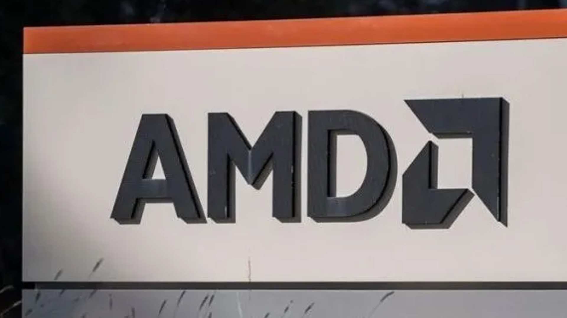 AMD unveils new chip as generative AI accelerator