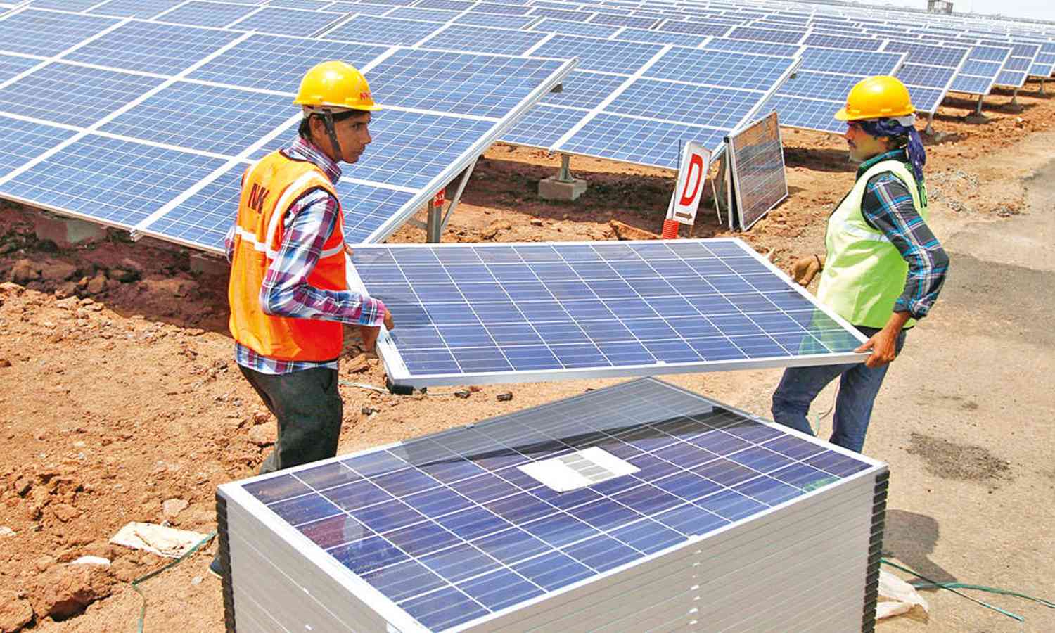 Open access solar capacity addition falls 37 pc to 518 MW in Jan-Mar ...