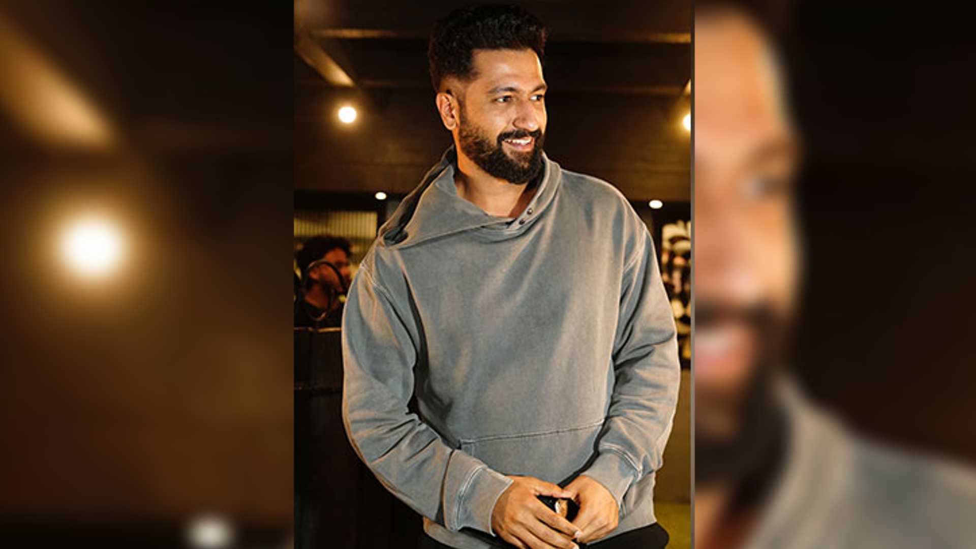 Vicky Kaushal flaunts his full-grown thick beard in 'carfie'