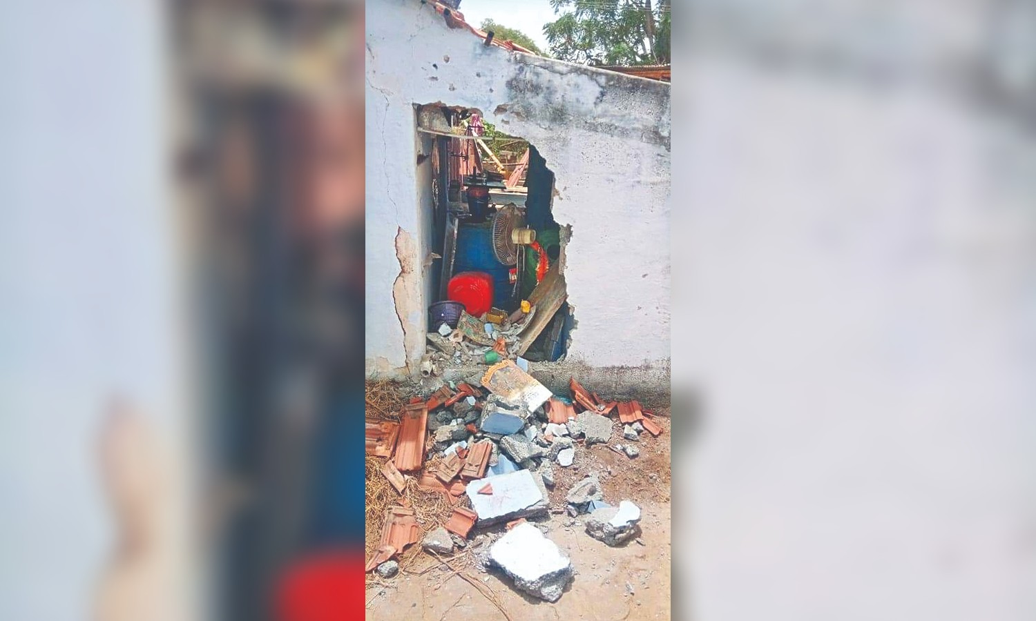 5, including 2 politicos, booked for demolishing house of washerman