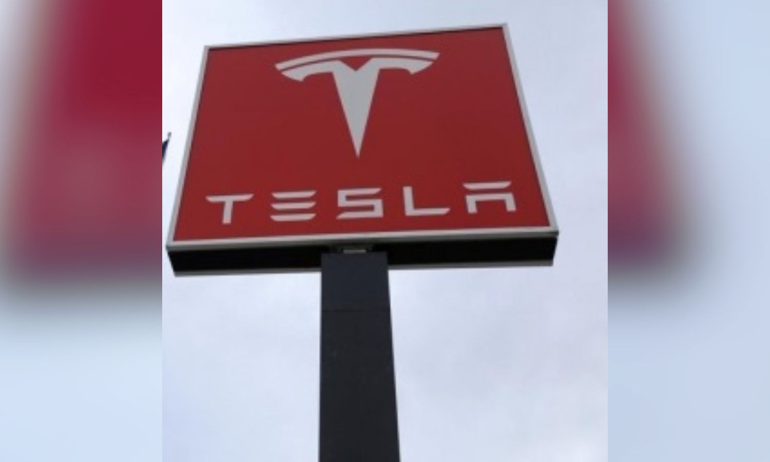 US electric-vehicle sales hit record high, Tesla loses market share