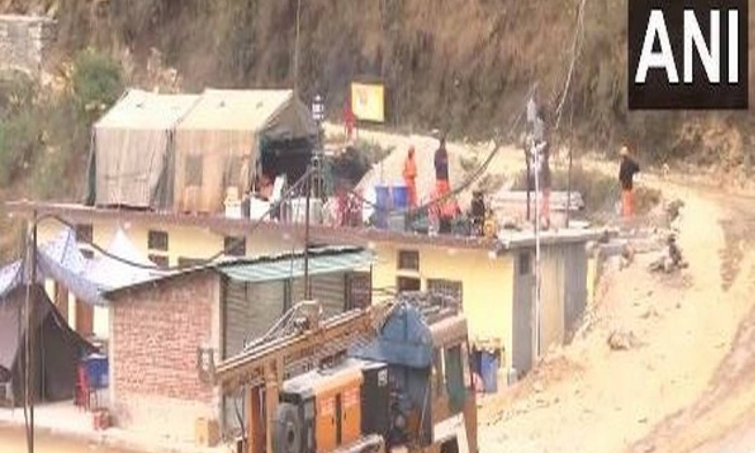 Magna rod cutter machine deployed to speed up U'khand tunnel rescue ...