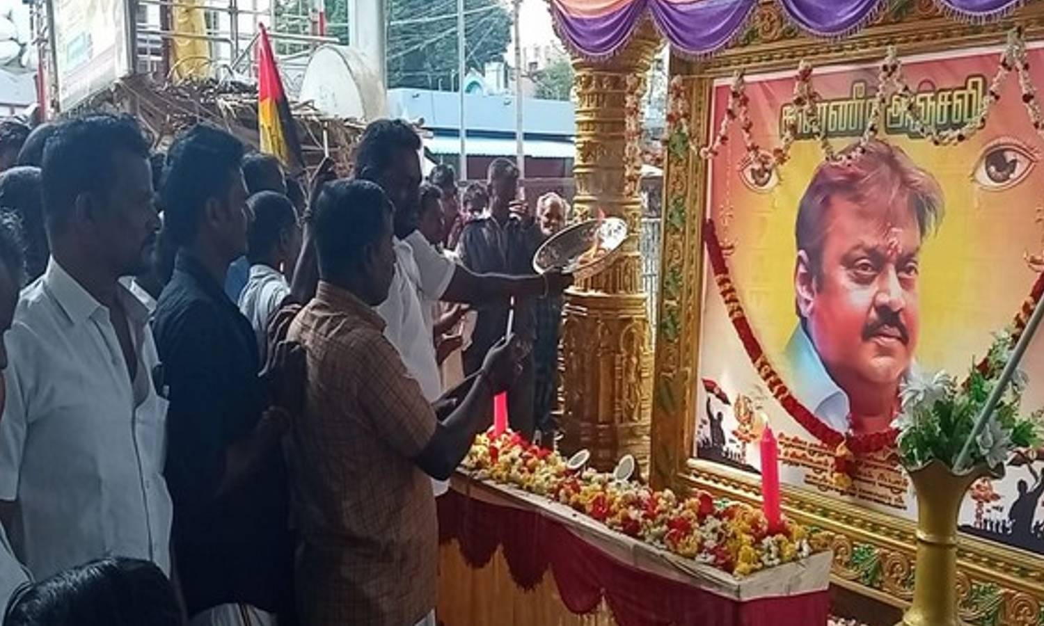 DMDK cadres take out a silent procession in Kancheepuram