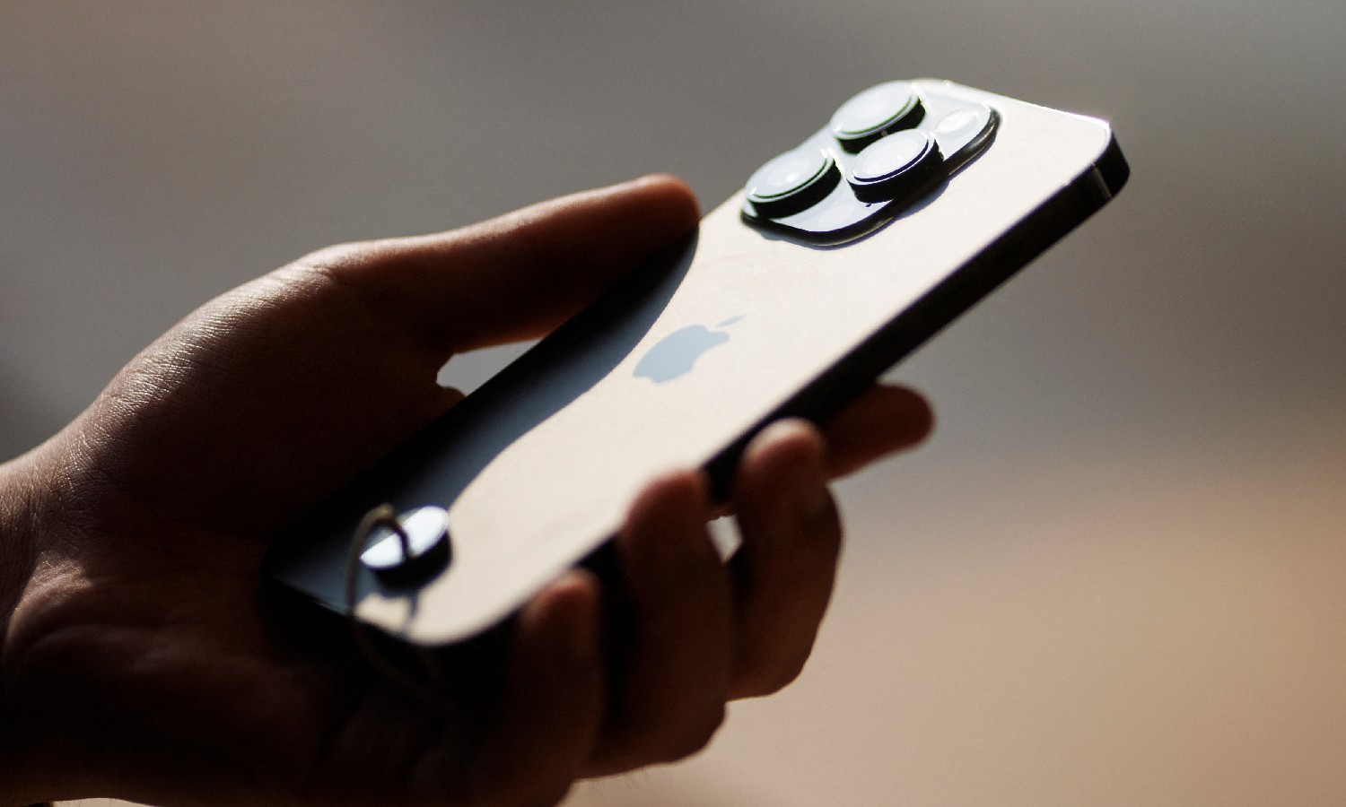 iPhone users facing cellular connectivity issues after updating to iOS ... iPhone users facing cellular connectivity issues after updating to iOS ...