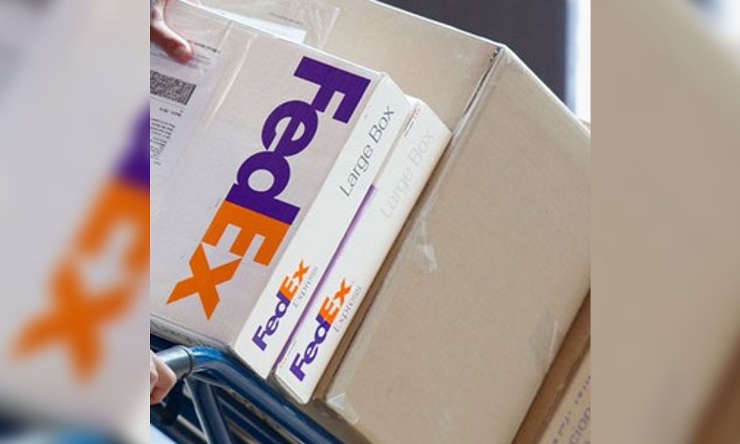 FedEx takes on Amazon with new data-driven commerce platform