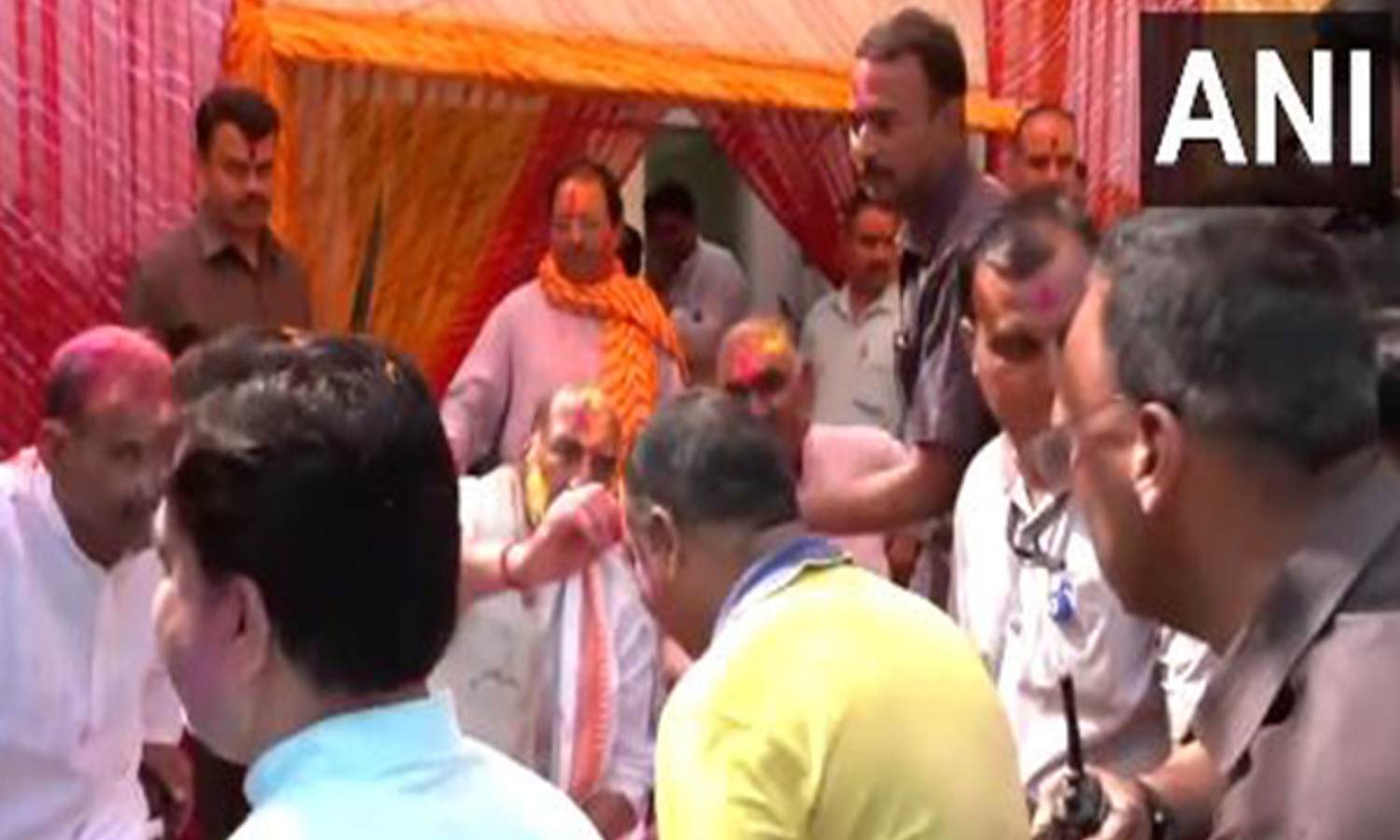 Rajnath Singh celebrates Holi at his residence, extends greetings to ...