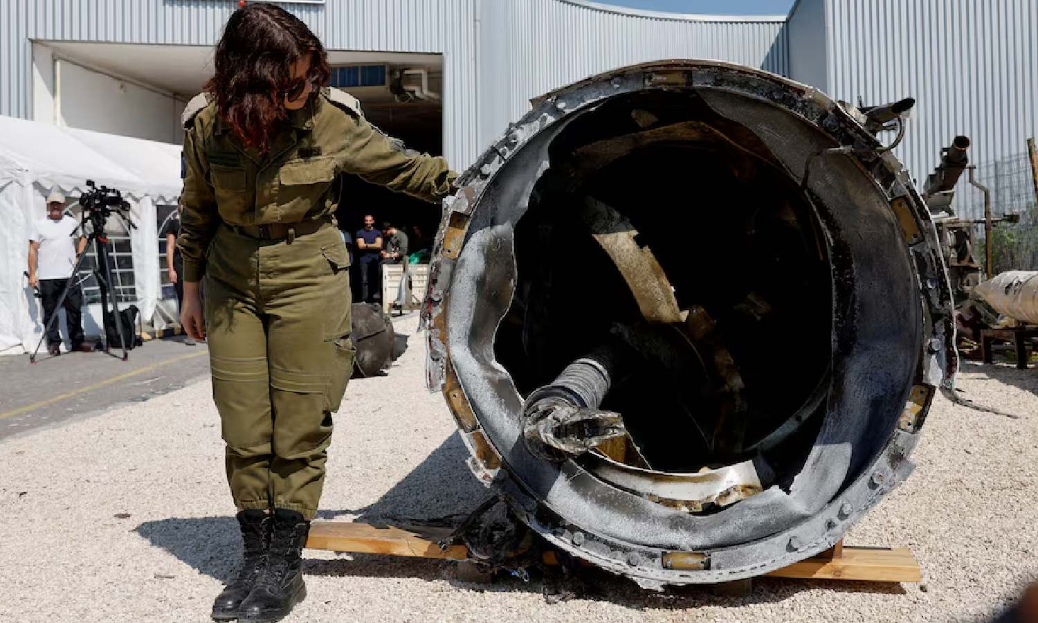 UK's Cameron, in Israel, says Israelis have decided to retaliate ...