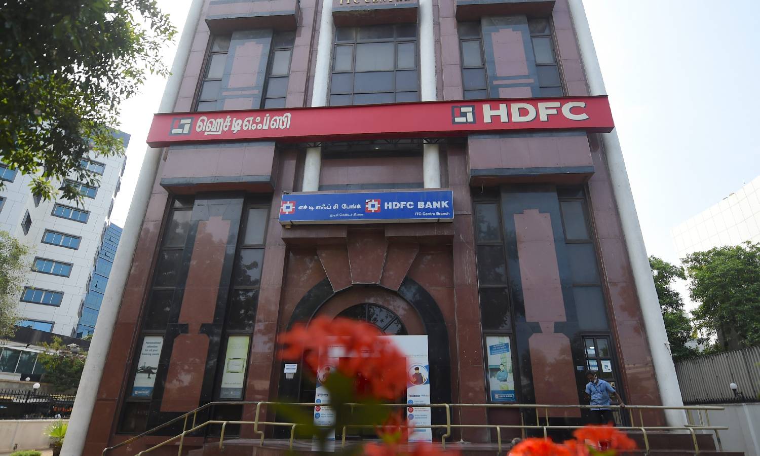HDFC Bank Q4 net profit grows to Rs 17,622 cr