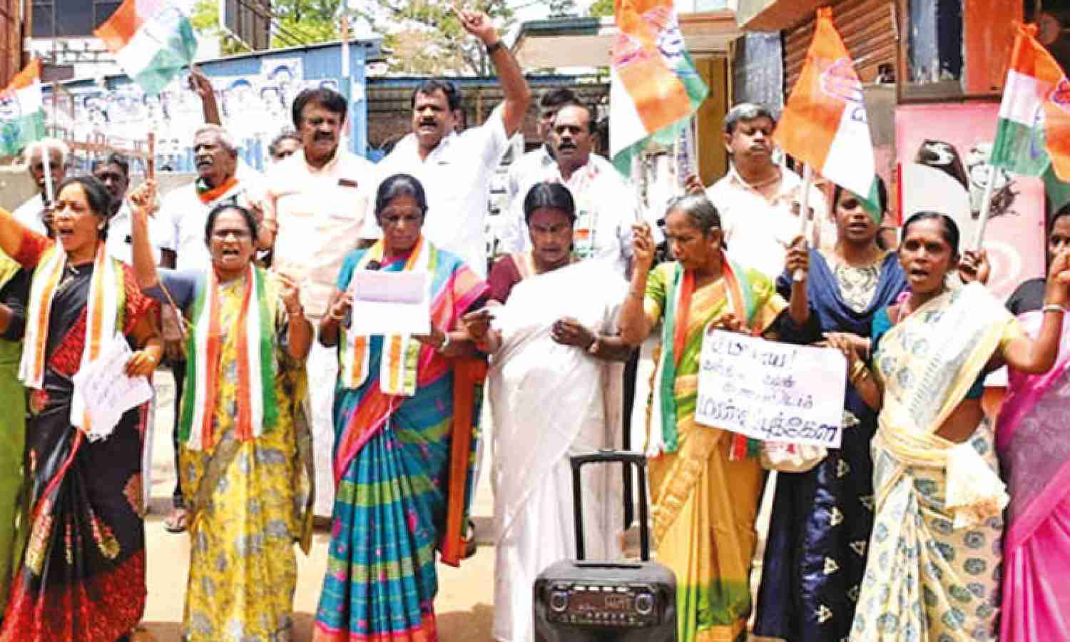 Tiruchy Mahila Congress members stage a protest with Mangalyam against PM