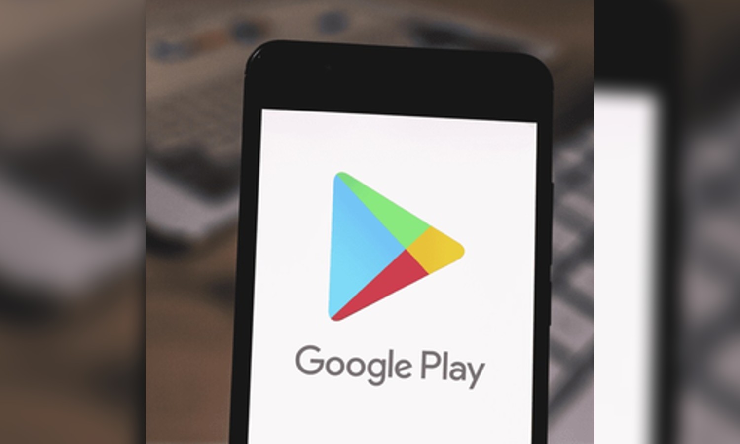 Google banned over 2 mn policy-violating apps from Play Store last year