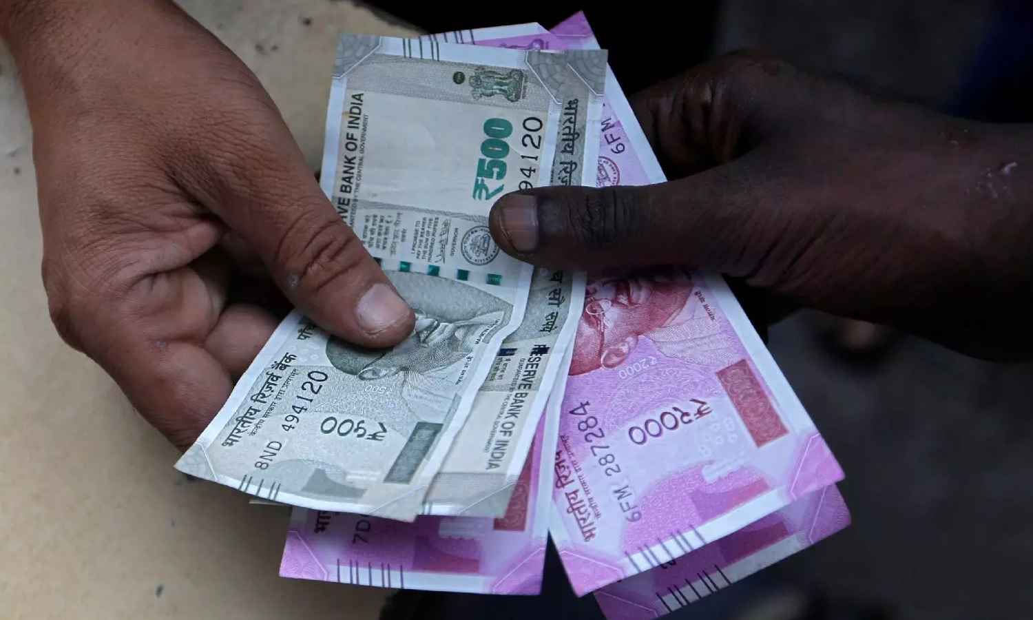 Rupee falls 8 paise to close at 89.53 against US dollar