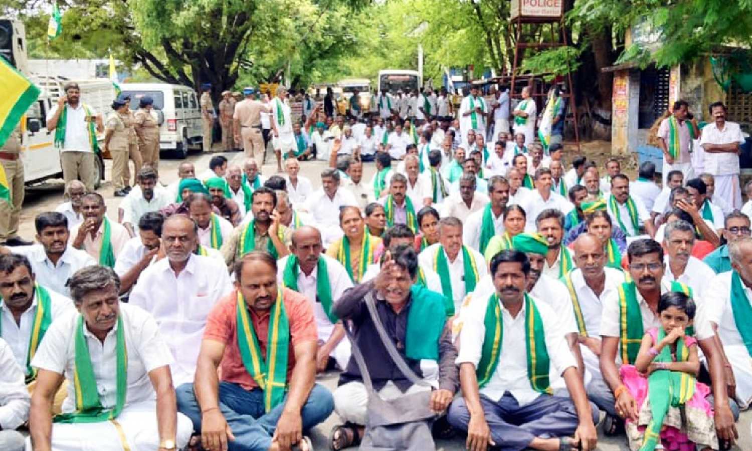 Coimbatore: 130 farmers arrested for staging stir to oppose Silanthi ...