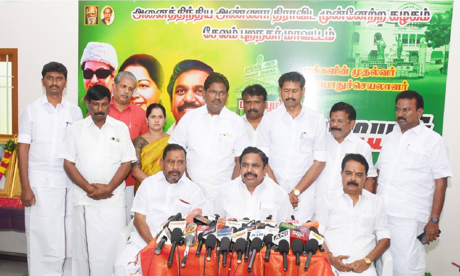 DMK seniors sidelined to give Udhayanidhi Stalin Deputy CM post, says ...
