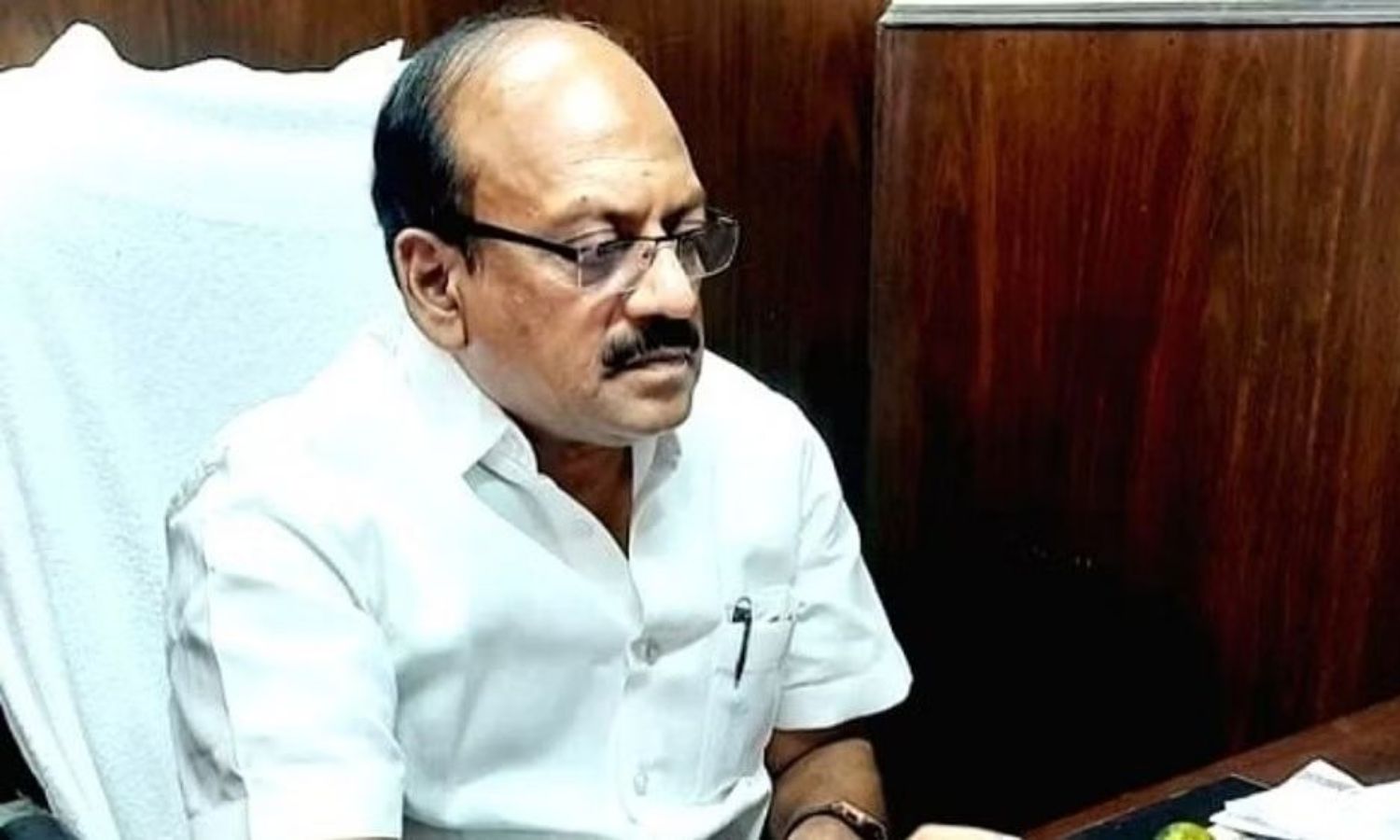 DMK committed to dignified slum rehabilitation, says Min Anbarasan