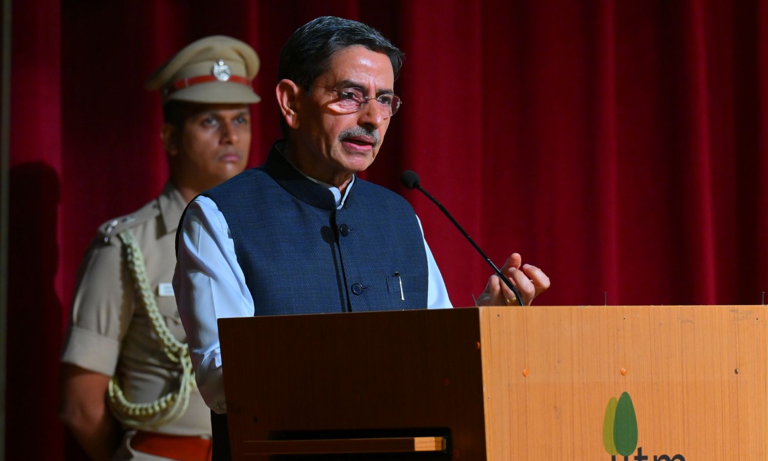 People who speak against corruption are villains for DMK, Murugan ...