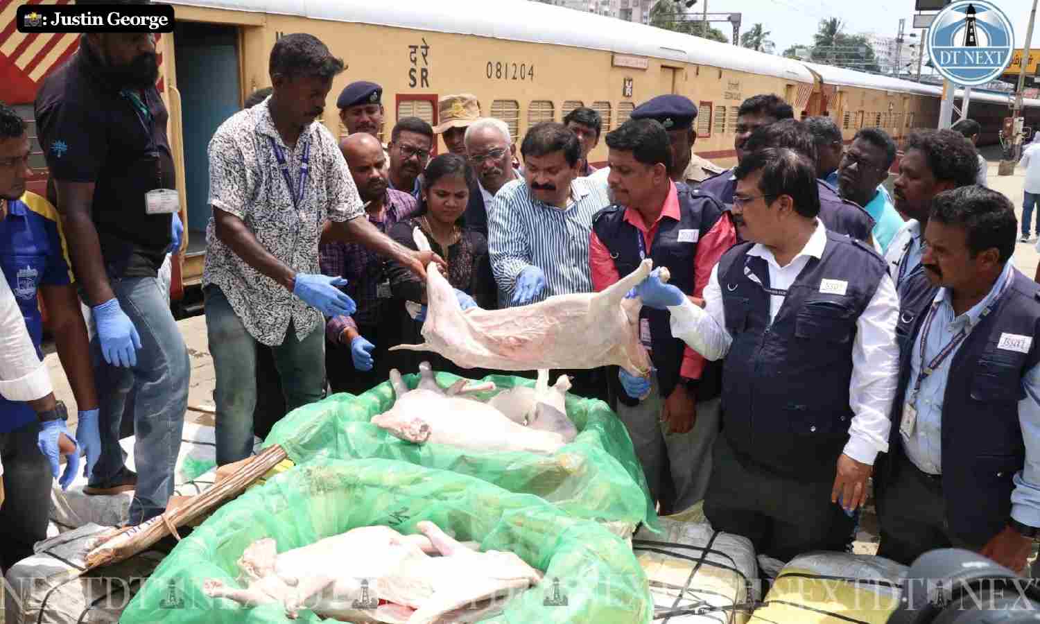 Officials seize 1,600 kg stale goat meat from Rajasthan at Egmore ...