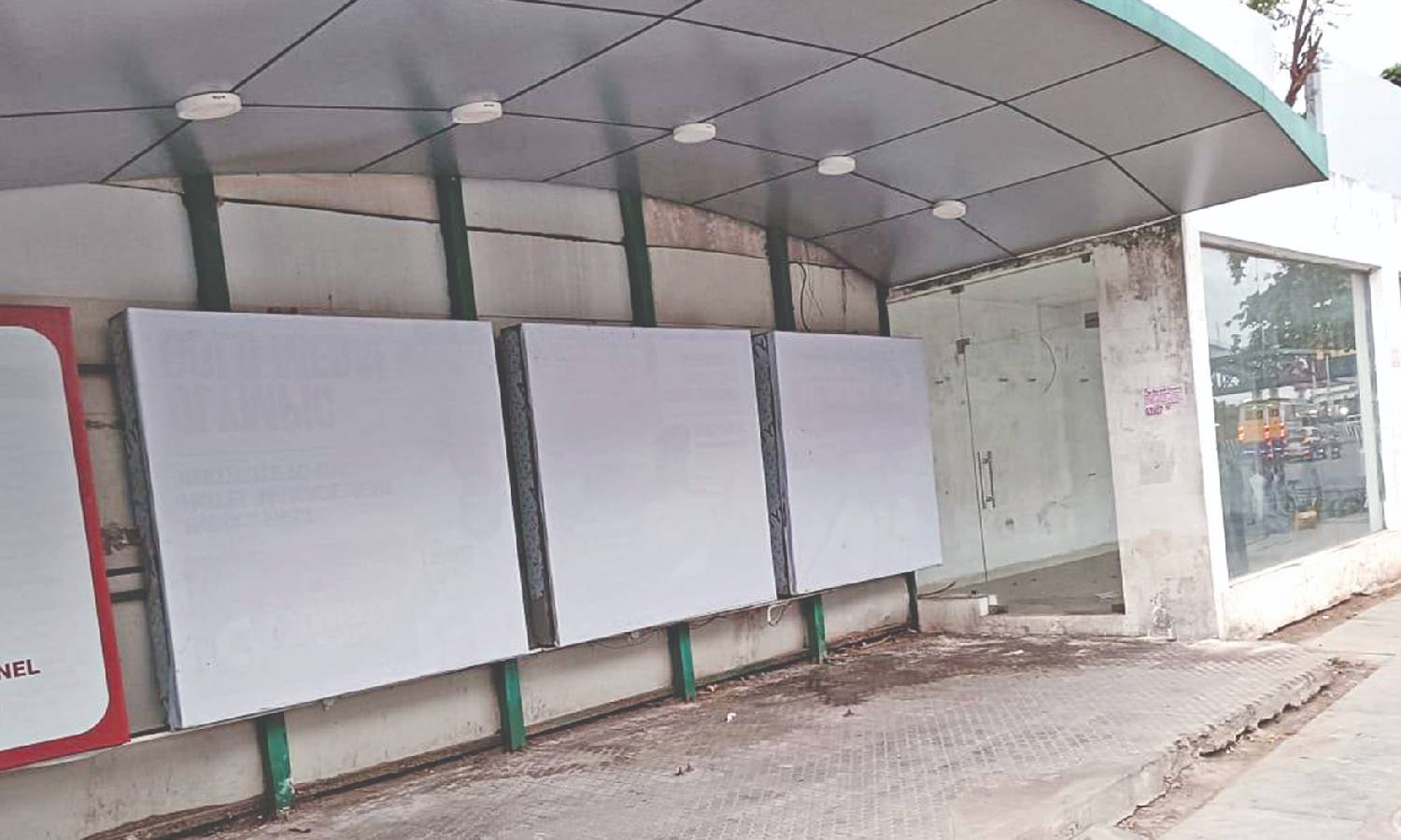 Chennai Citizen Connect: First AC bus stop of city has become abandoned ...
