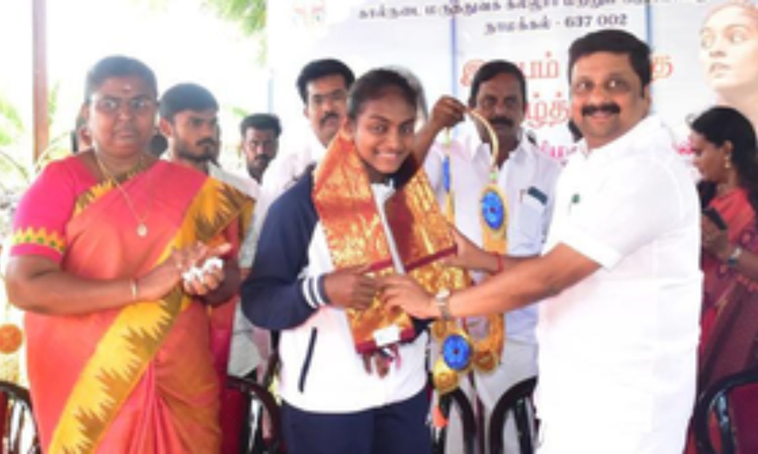 Paralympic silver medalist Thulasimathi Murugesan honoured in TN