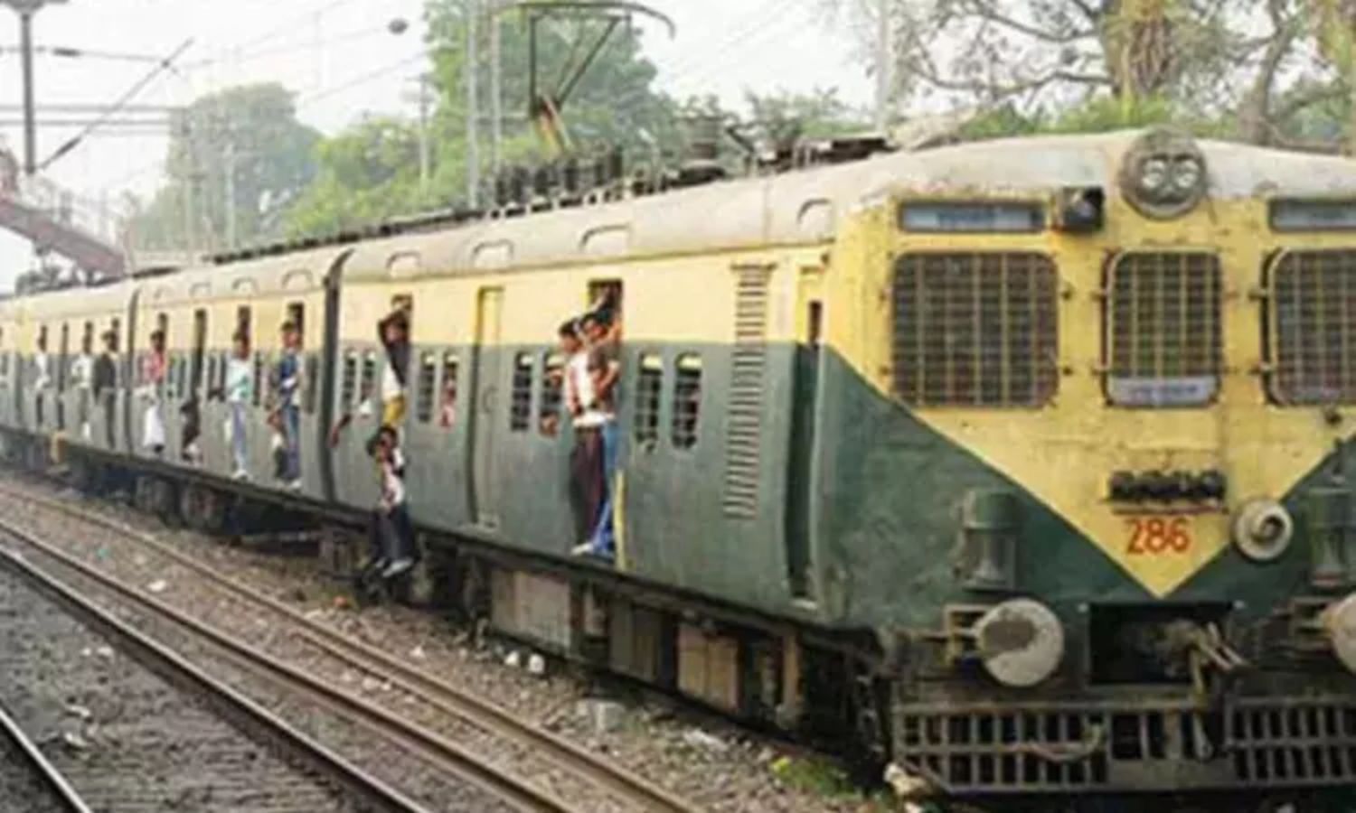 Power line break halts suburban trains on Ennore route