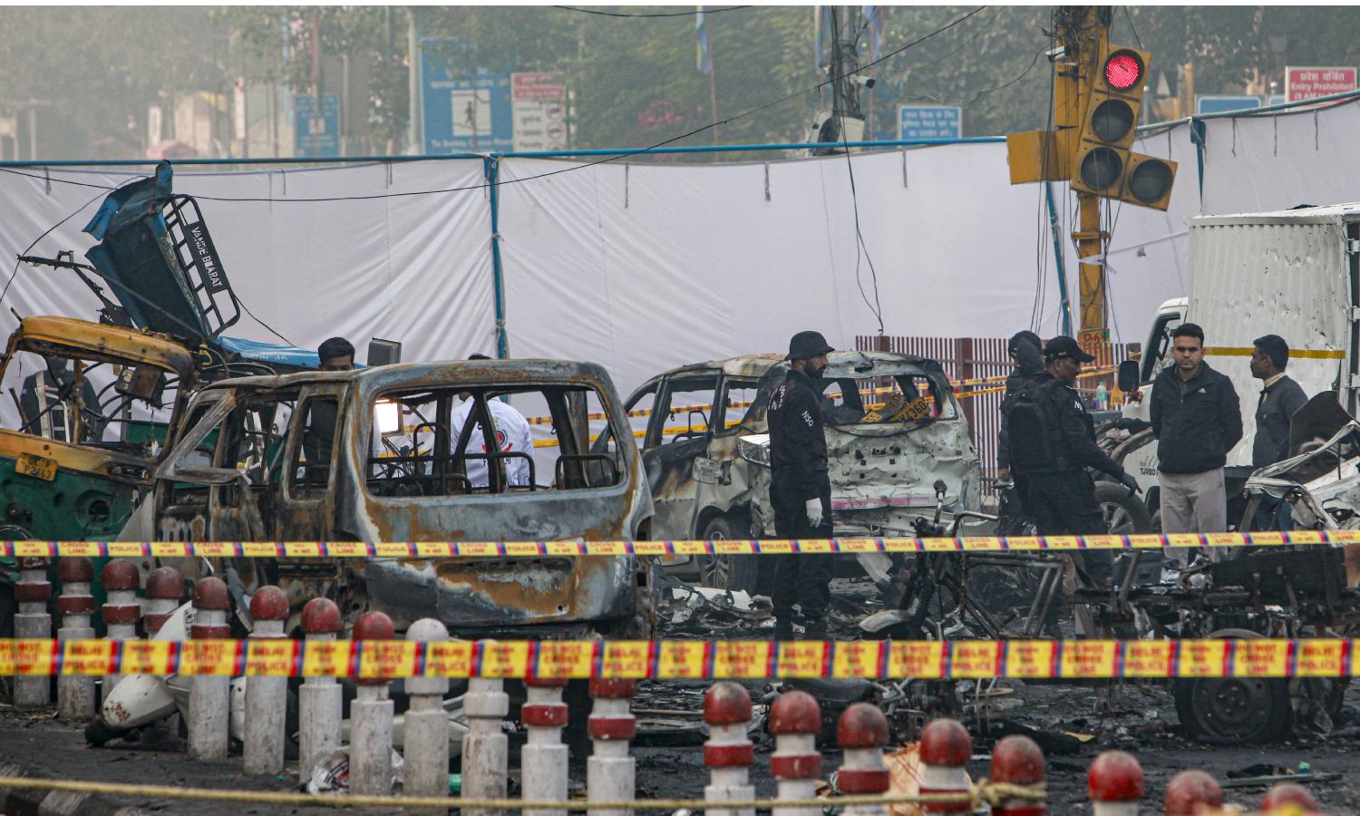 Red Fort blast: Cops track down vehicles parked near exploded car; quiz ...