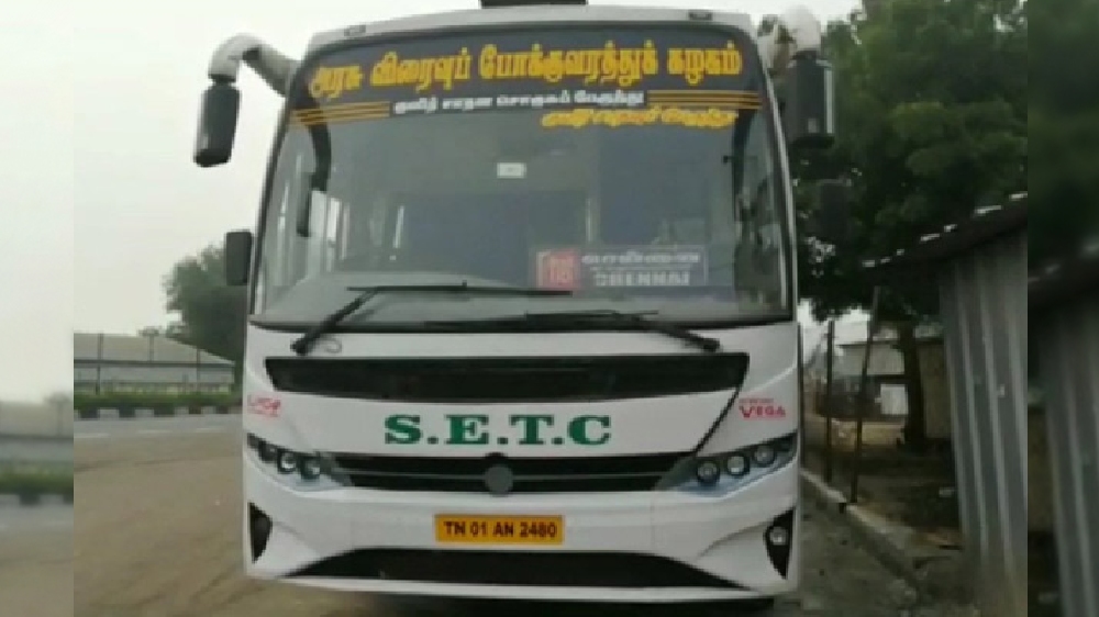 Bus conductor pays ticket cost for passenger