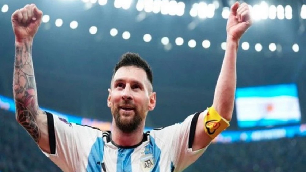 Messi vs Mbappe Part II: World Cup stars chase Ballon d'Or