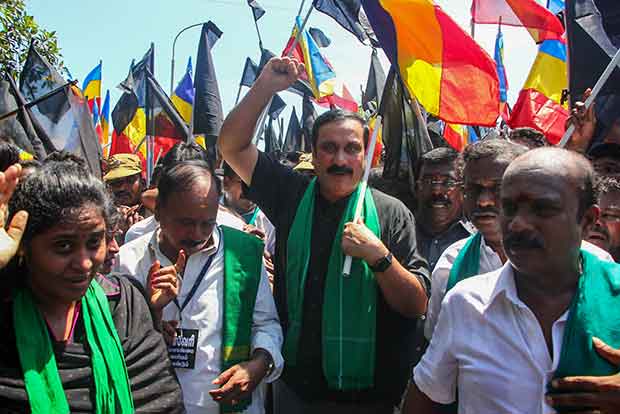 PMK workers stage protests over Cauvery issue, one injured