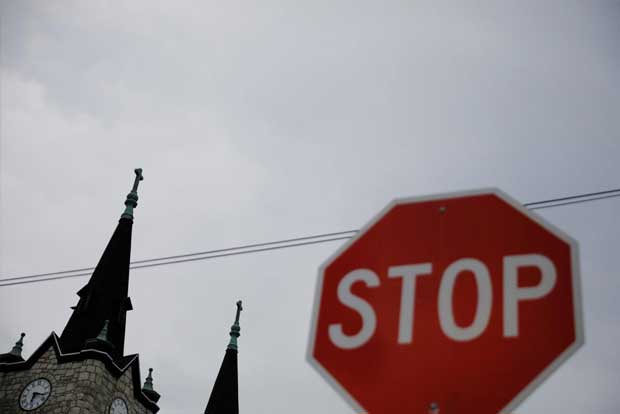 US Catholics 'sickened' by sex abuse report, stand by their faith