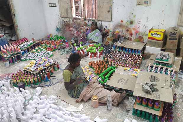 Despite sluggish market, crib figure makers in Vilachery busy as ...