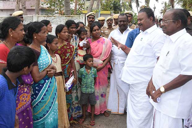 Relief materials given through PDS outlets in Vedaranyam