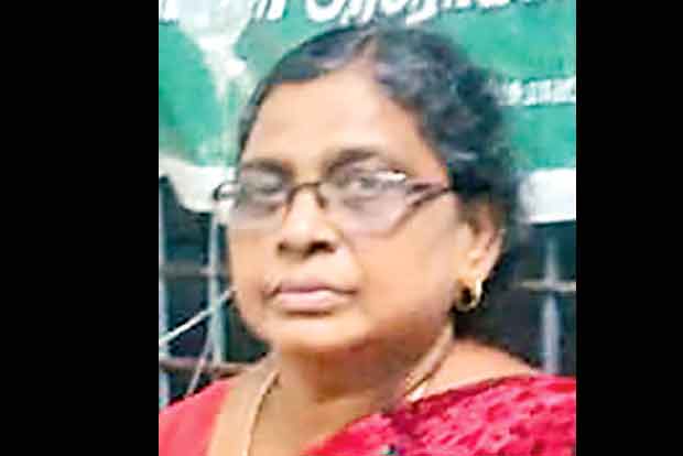 In a rush to leave class, student attacks teacher