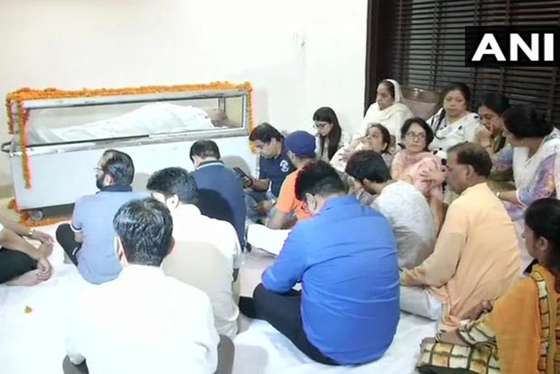 PM, president, vice-president condole Khurana's death