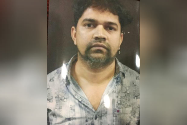 Imposter IAS official held for job fraud