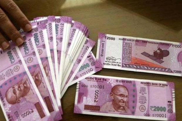 RBI scales down printing of Rs 2000 note to minimum: Govt source