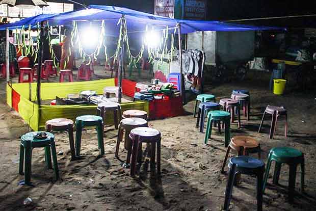 Corporation to frame new licensing system for hawkers on city beaches