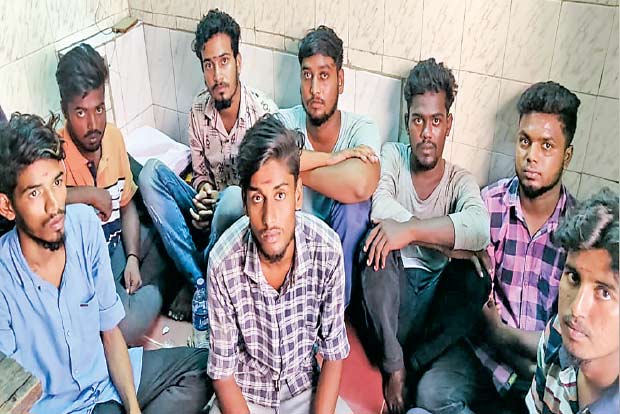 Gang surrenders after ransacking petrol pump