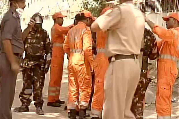 Indian Navy, IAF, NDRF rescue stranded train passengers in Thane