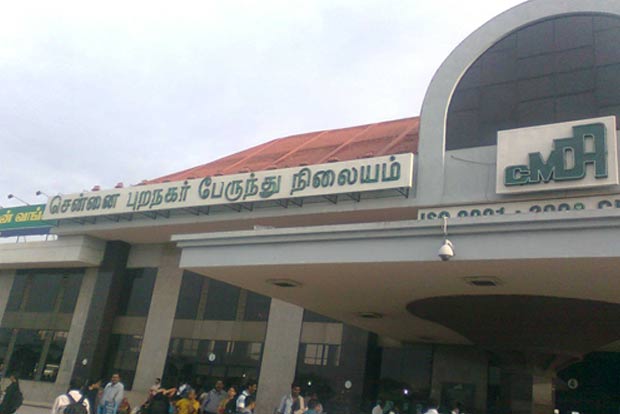 Two held for snatching phone in Koyambedu