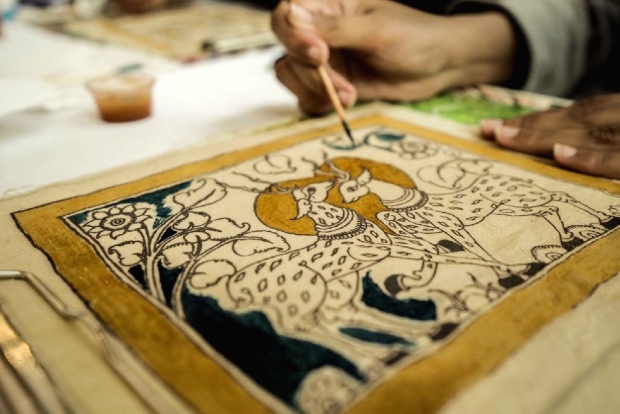 India Craft Week holds worldwide preview during lockdown