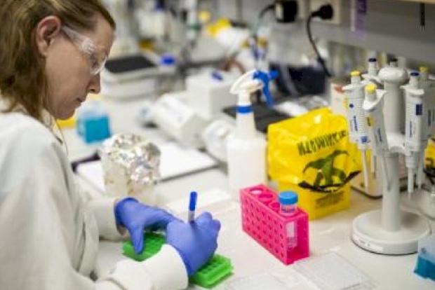 Covid-19: Australia eases from 'stay home' to 'stay safe'