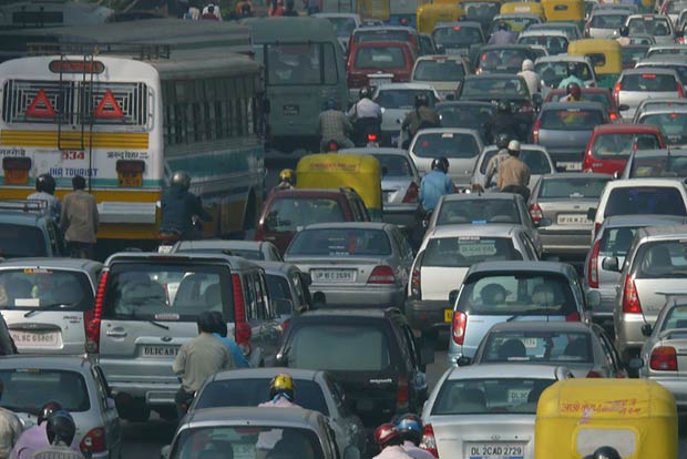 Less congestion reducing local pollution: Experts on odd-even