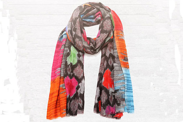 Must-have scarf fabrics for monsoon