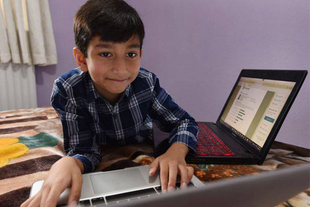 British-Pakistan boy becomes world's youngest computer programmer