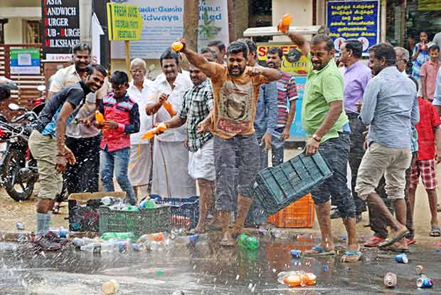 Students take fizz out of colas, demand ban on campus