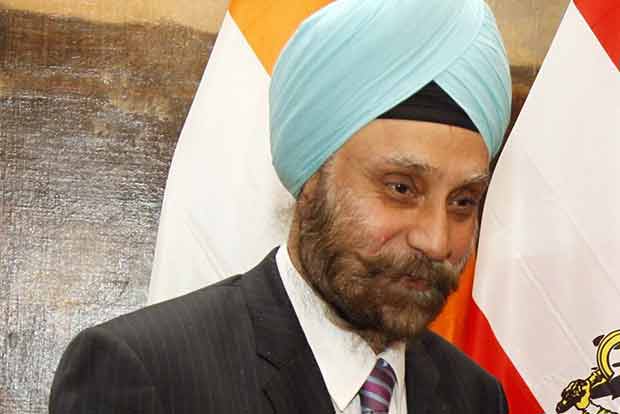 Sarna meets Trump in Oval Office