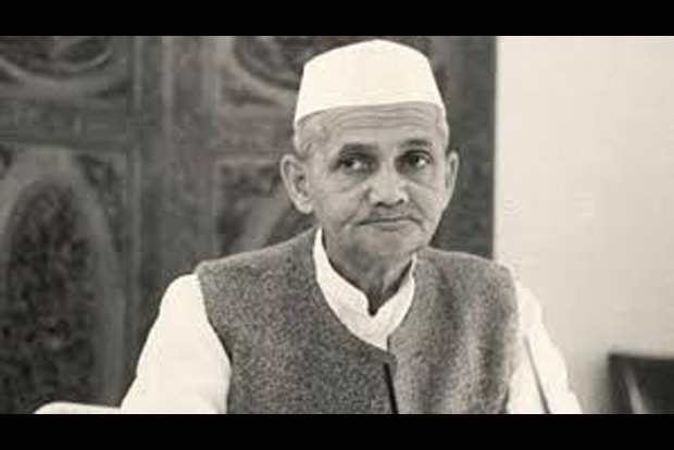 President, PM pay tribute to Shastri on 113th birth anniversary
