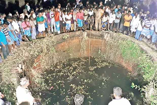 Emotional scenes as Panapakkam school reopens