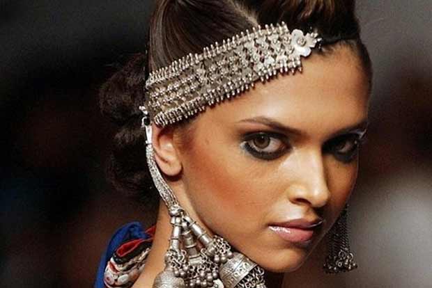 Silver jewellery: Why to choose it over gold