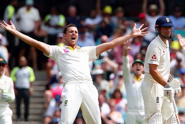 Australia snare Cook on review to rock England